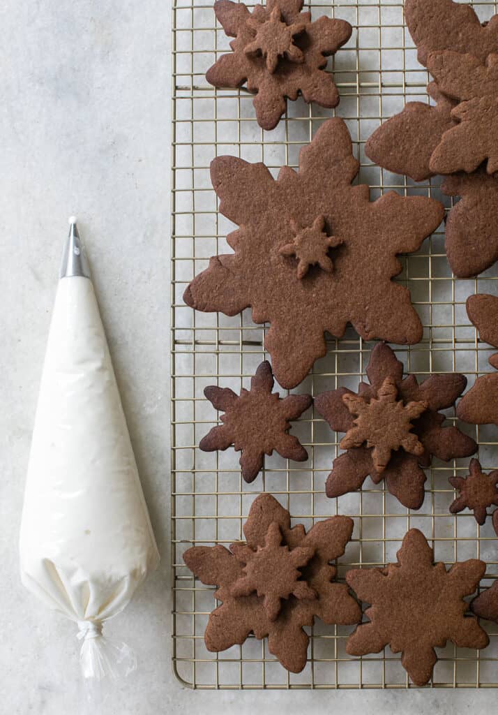 Gingerbread Tree - Sugar and Charm