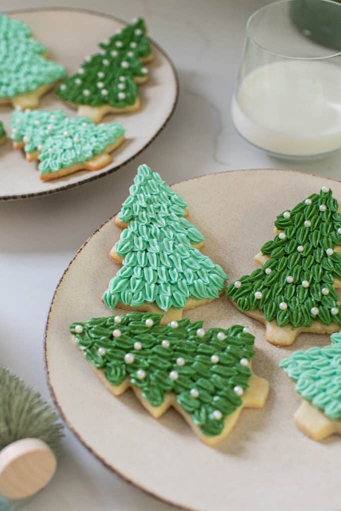Christmas Sugar Cookies - Sugar and Charm