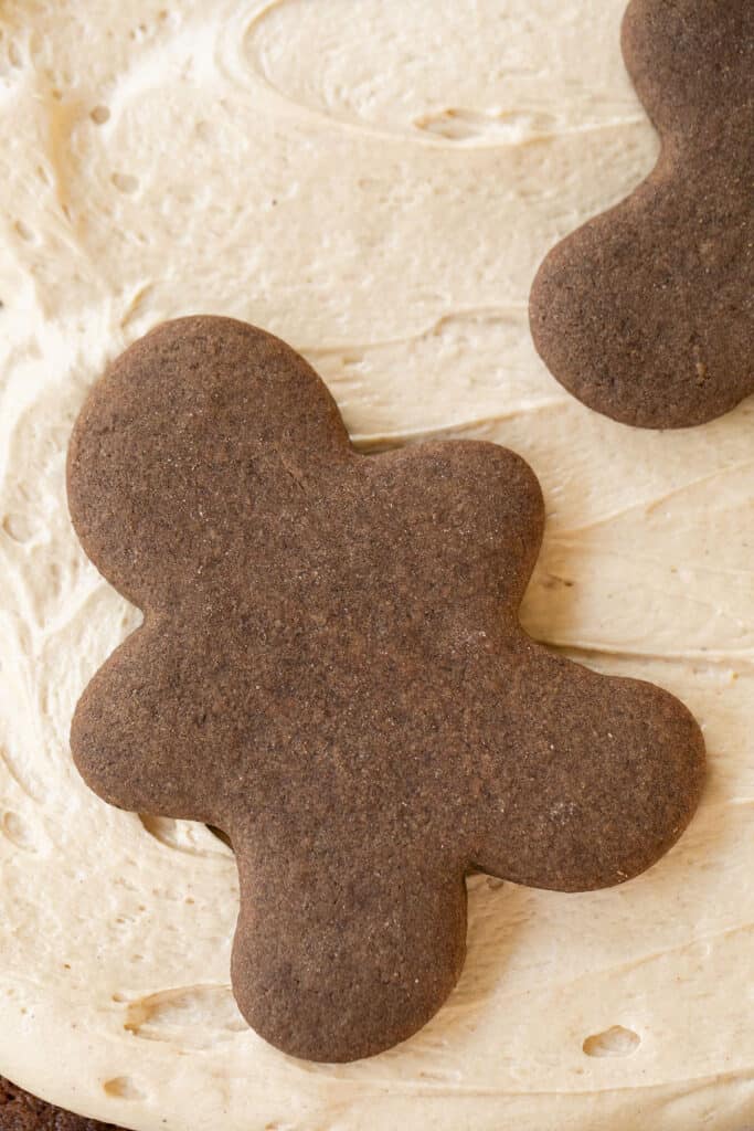 Fluffy Gingerbread Buttercream - Sugar and Charm
