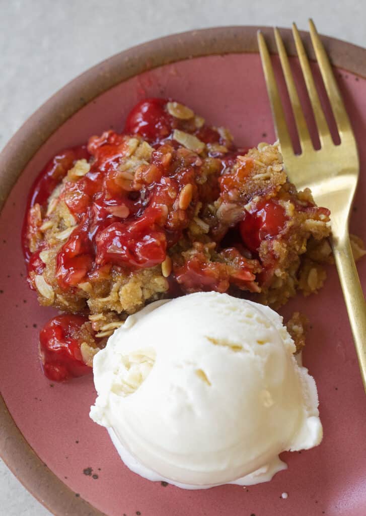Easy Cherry Crisp Recipe - Sugar and Charm